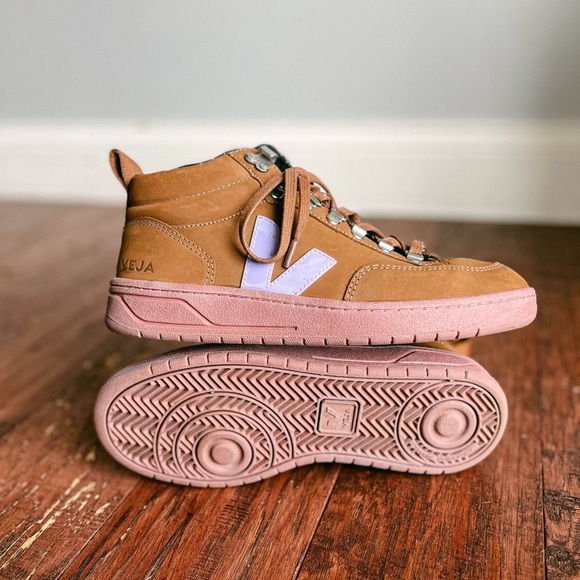 Veja | Shoes | Veja Womens Minotaur Boots | Poshmark